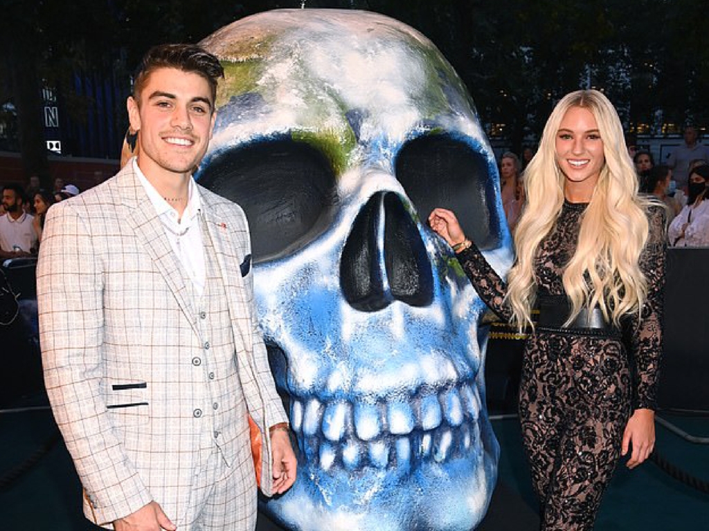 Film Premiere - London - Five Fish Signs